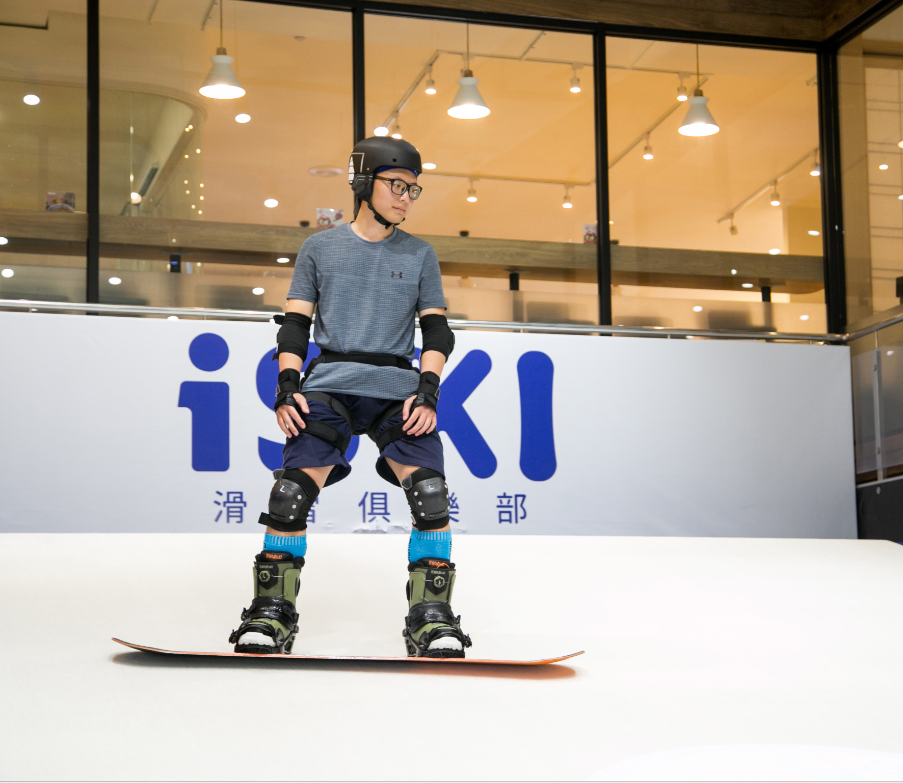 單板初階 1 級成人體驗課｜台北店 | iSKI 滑雪俱樂部